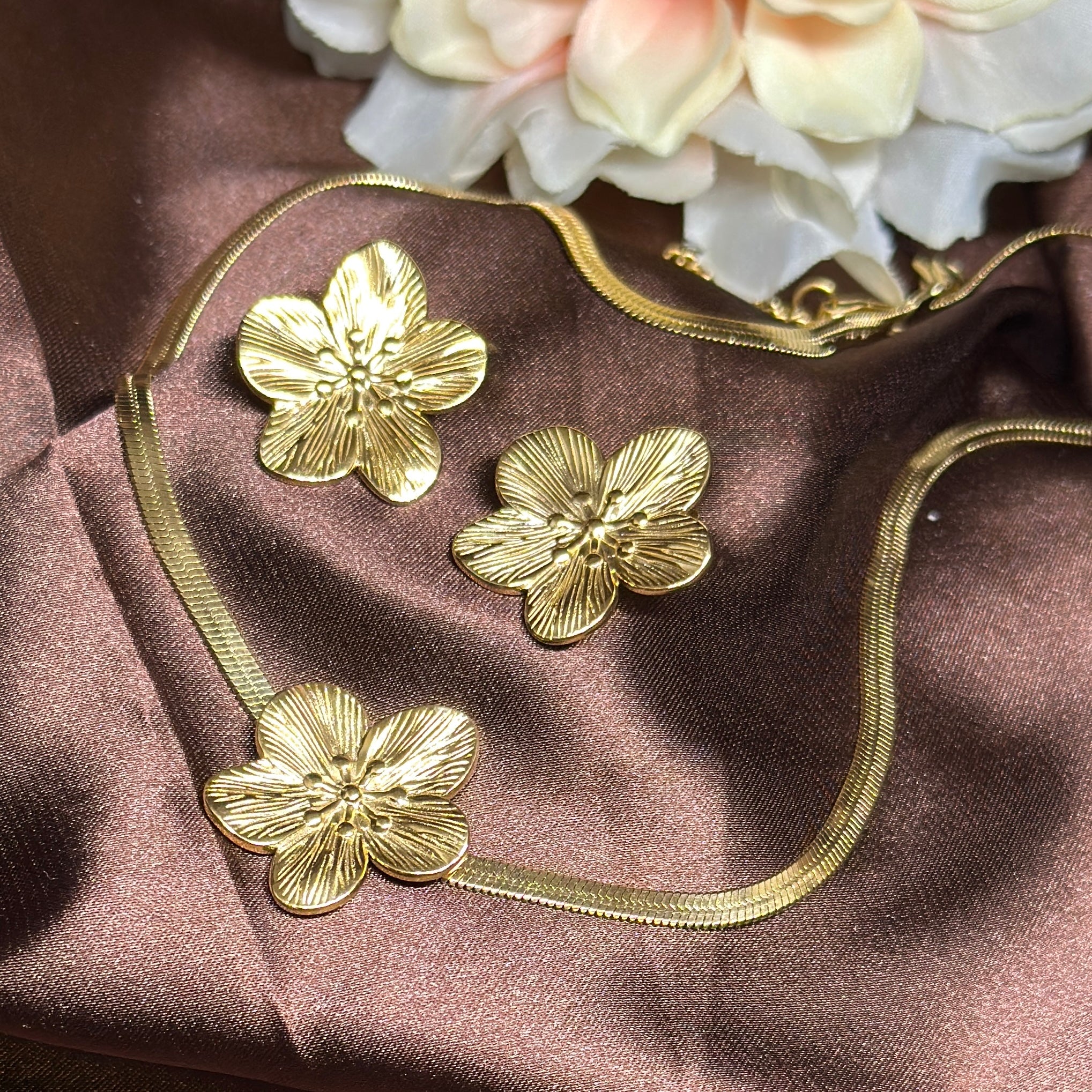 Necklaces – TuttyKnitty